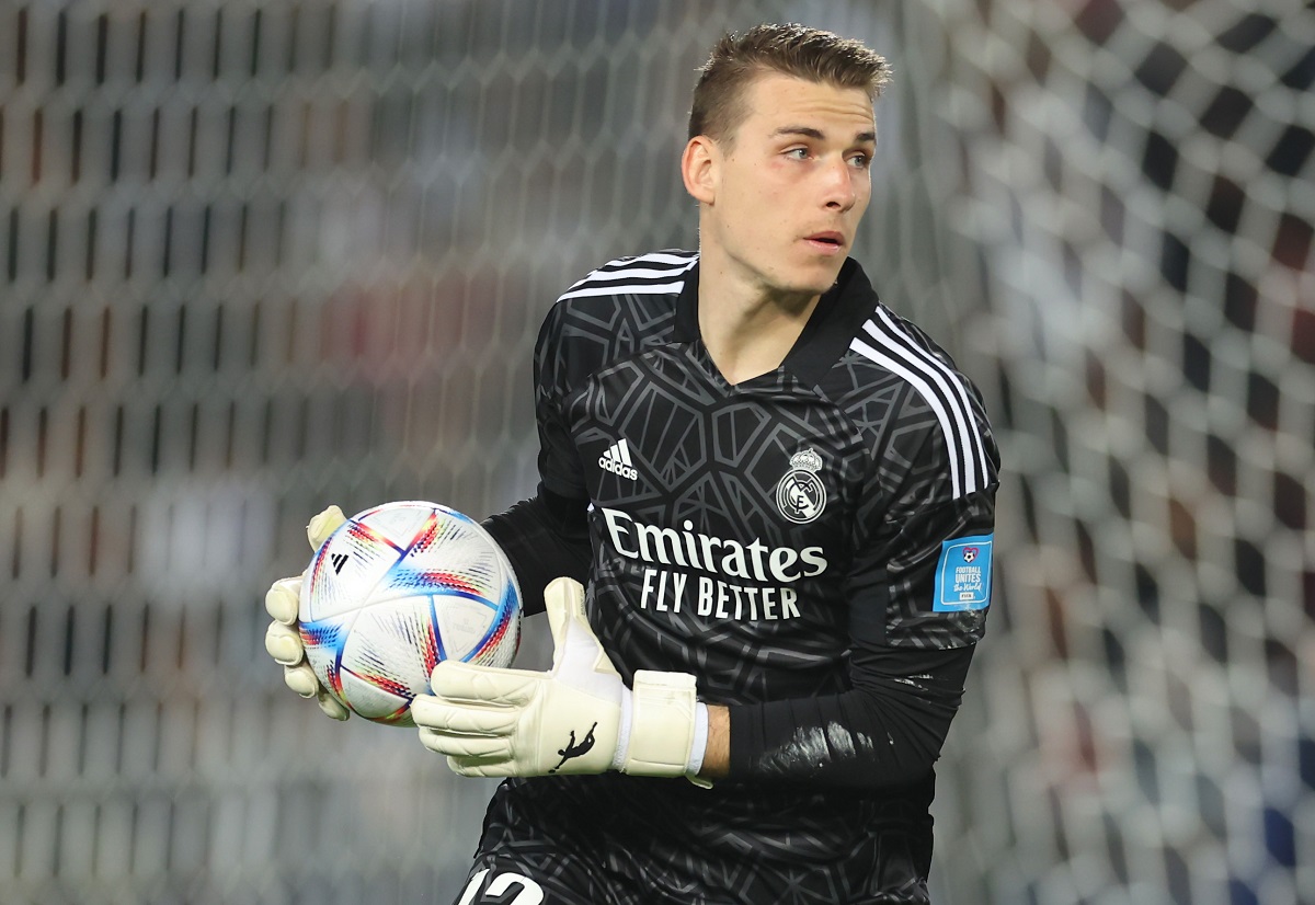 "Lunin ist ein Sieb." Was sagen die Fans von Real Madrid zur Leistung ...