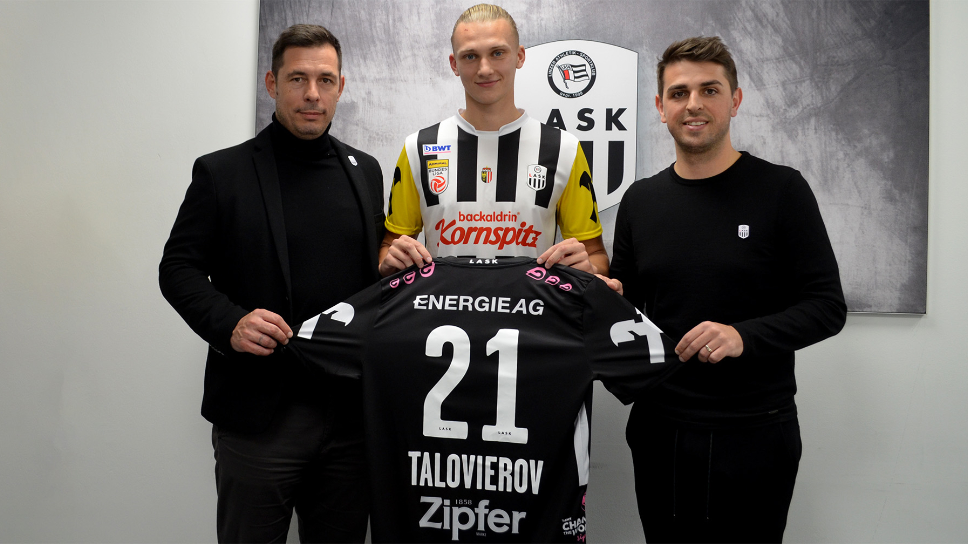 Ukrainian defender of the Czech "Slavia" moved to the Austrian LASK ...