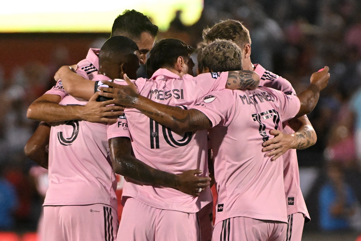 Fantastic!!! Lionel Messi scored his third consecutive double for Inter ...