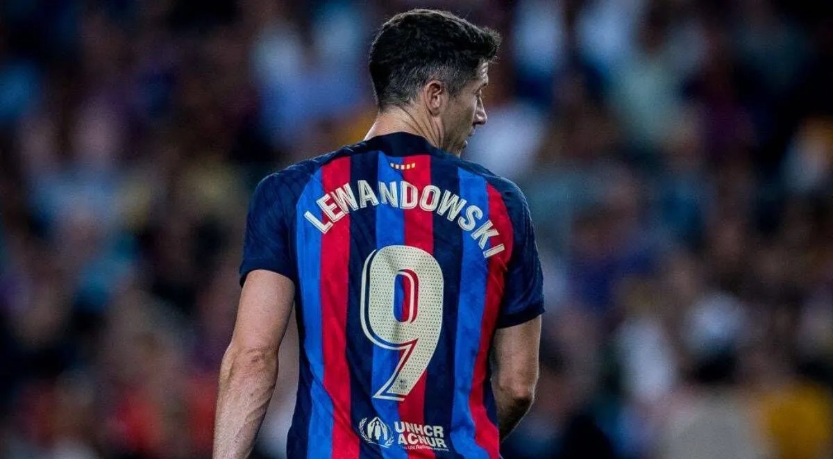 "Barcelona bietet Lewandowski zum Transfer an: Gründe bekannt (5 ...