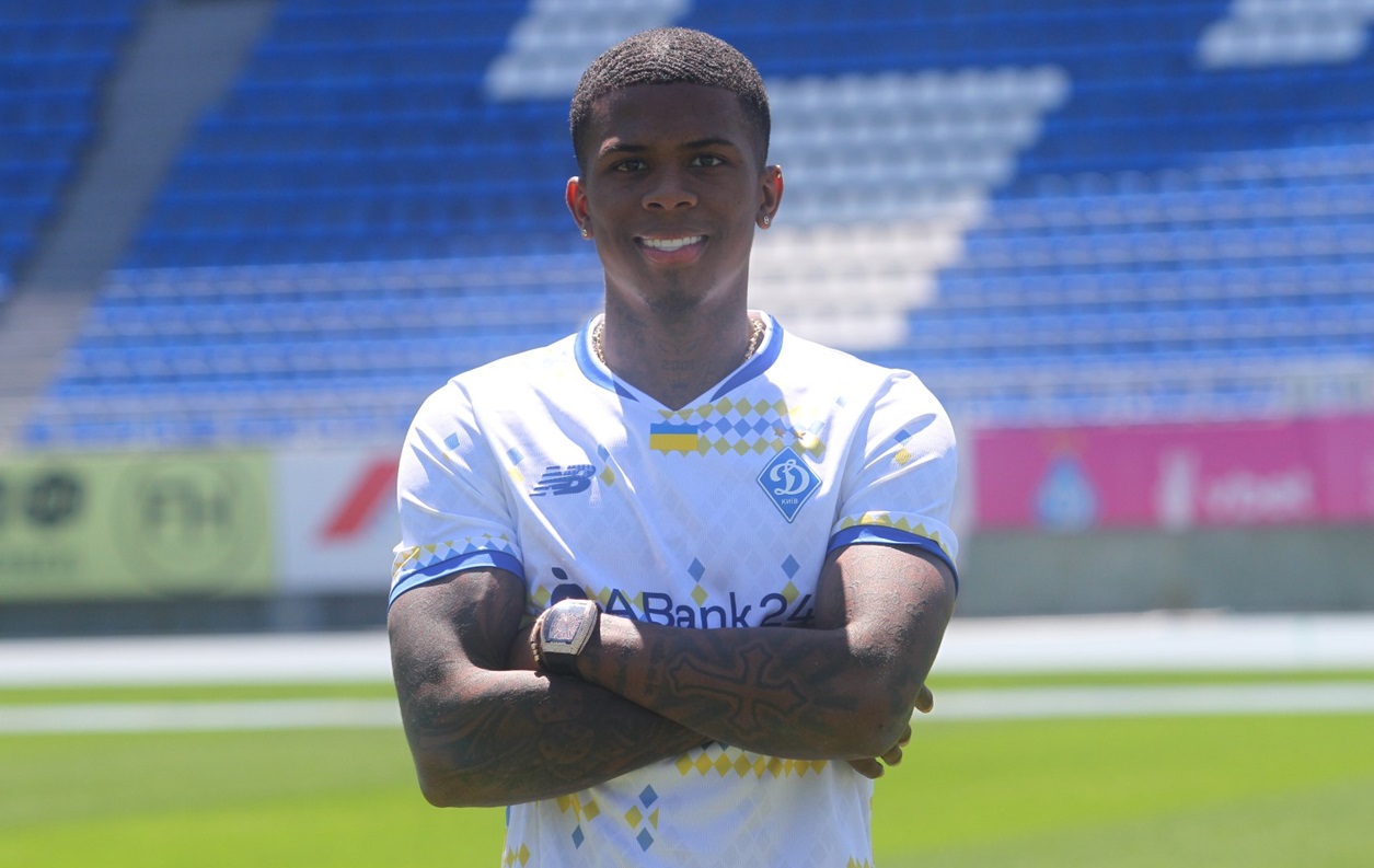 Jetzt ist es offiziell. Brian Ceballos ist ein Dynamo-Spieler! (27 ...