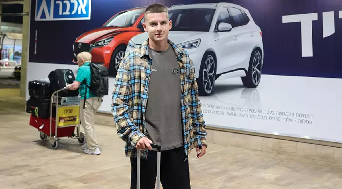 Oleksandr Syrota arrived in Israel (PHOTOS) (July 9, 2024) — dynamo.kiev.ua
