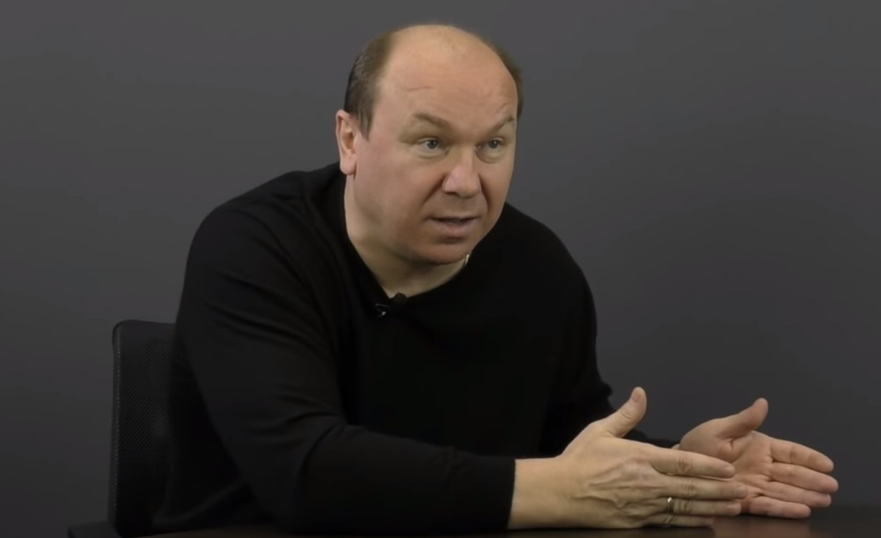 Виктор Леоненко: «После первого тайма хотелось выбросить телевизор и ...