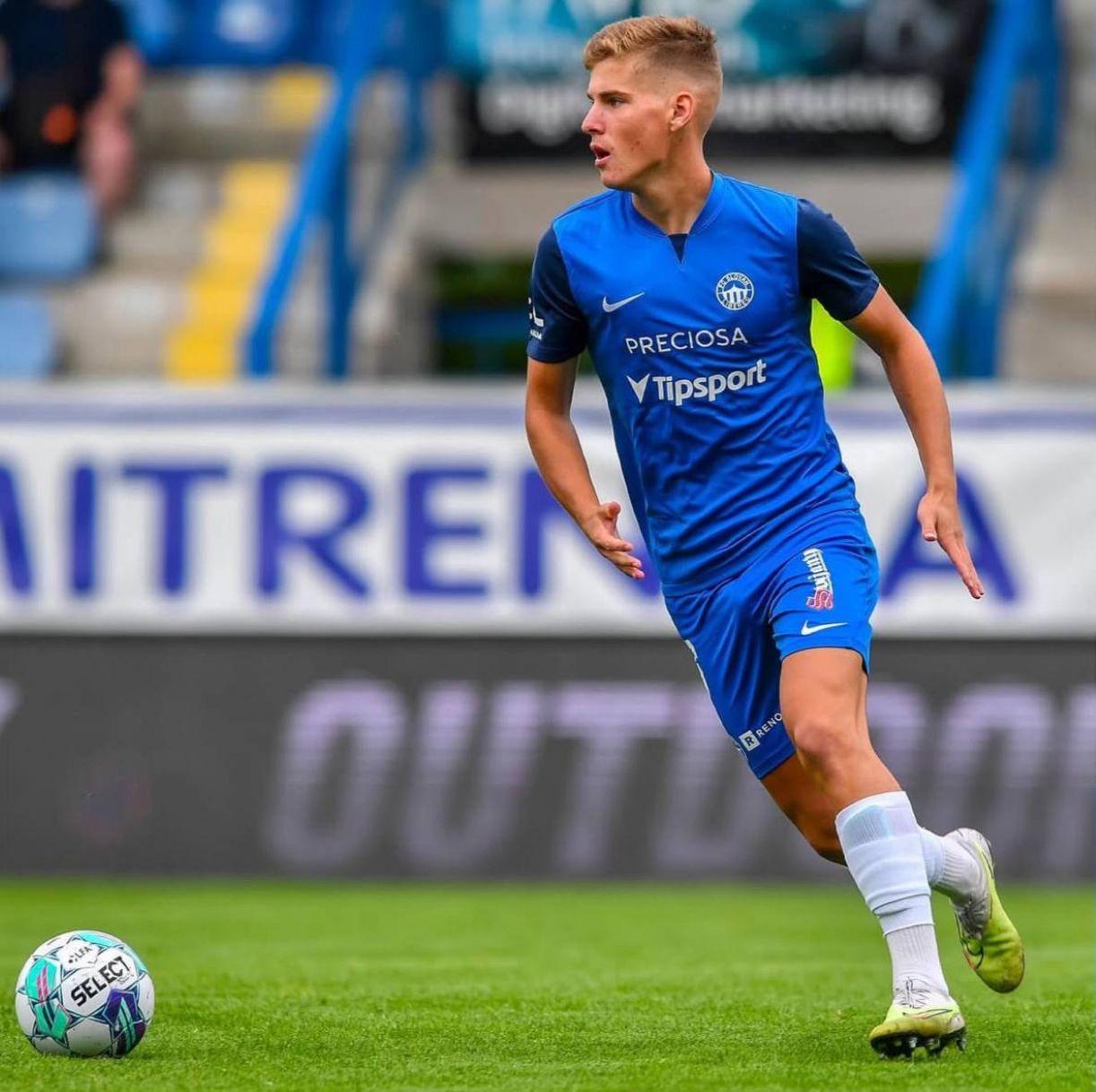The player of the Ukrainian youth national team will continue his ...