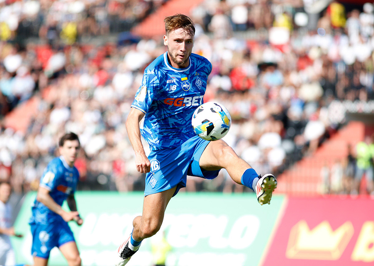 Ванат прибыл в Испанию для подписания контракта с «Жироной» (ВИДЕО) (30 ...